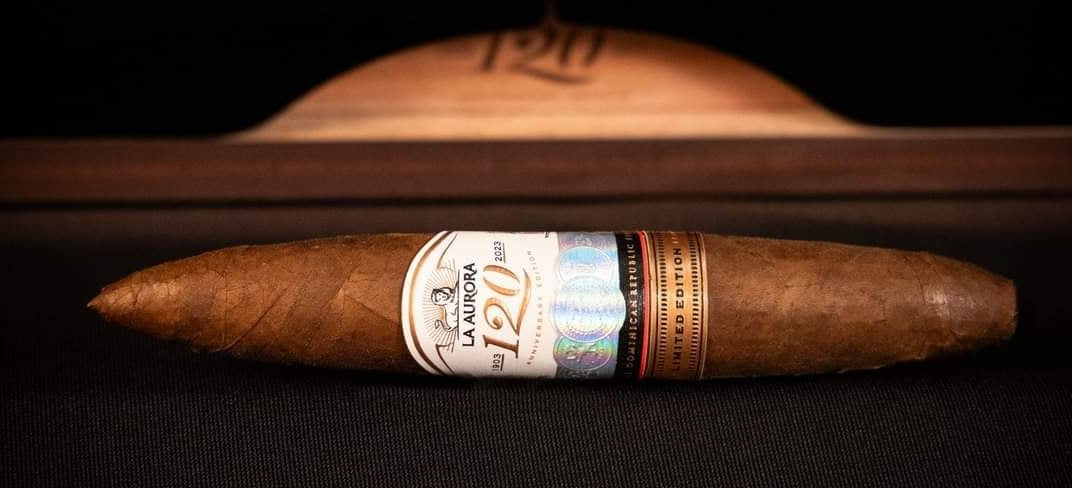 Rarest of the Rare Coffin Cigars: La Aurora "120th Anniversary LE ...